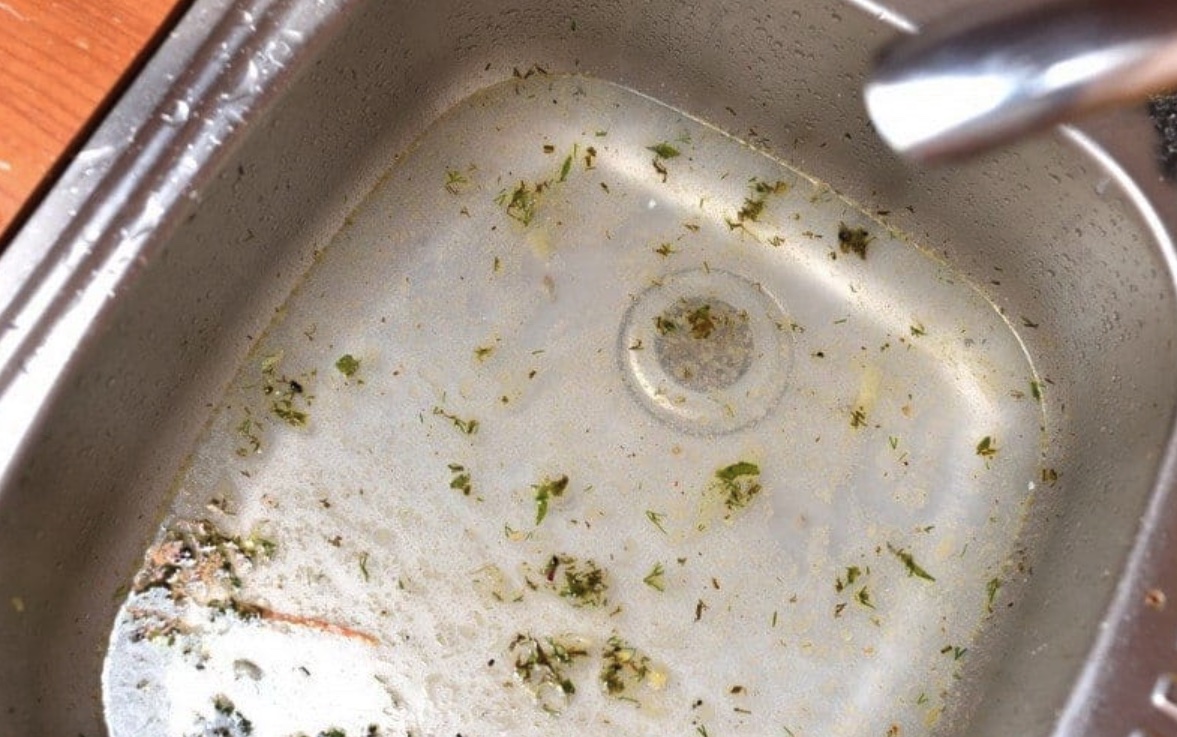 How to Unclog a Kitchen Sink - The Indoor Haven